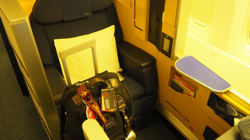 ANA First Class Suites Review: B777-300ER (HND-LAX) - Miles to Memories