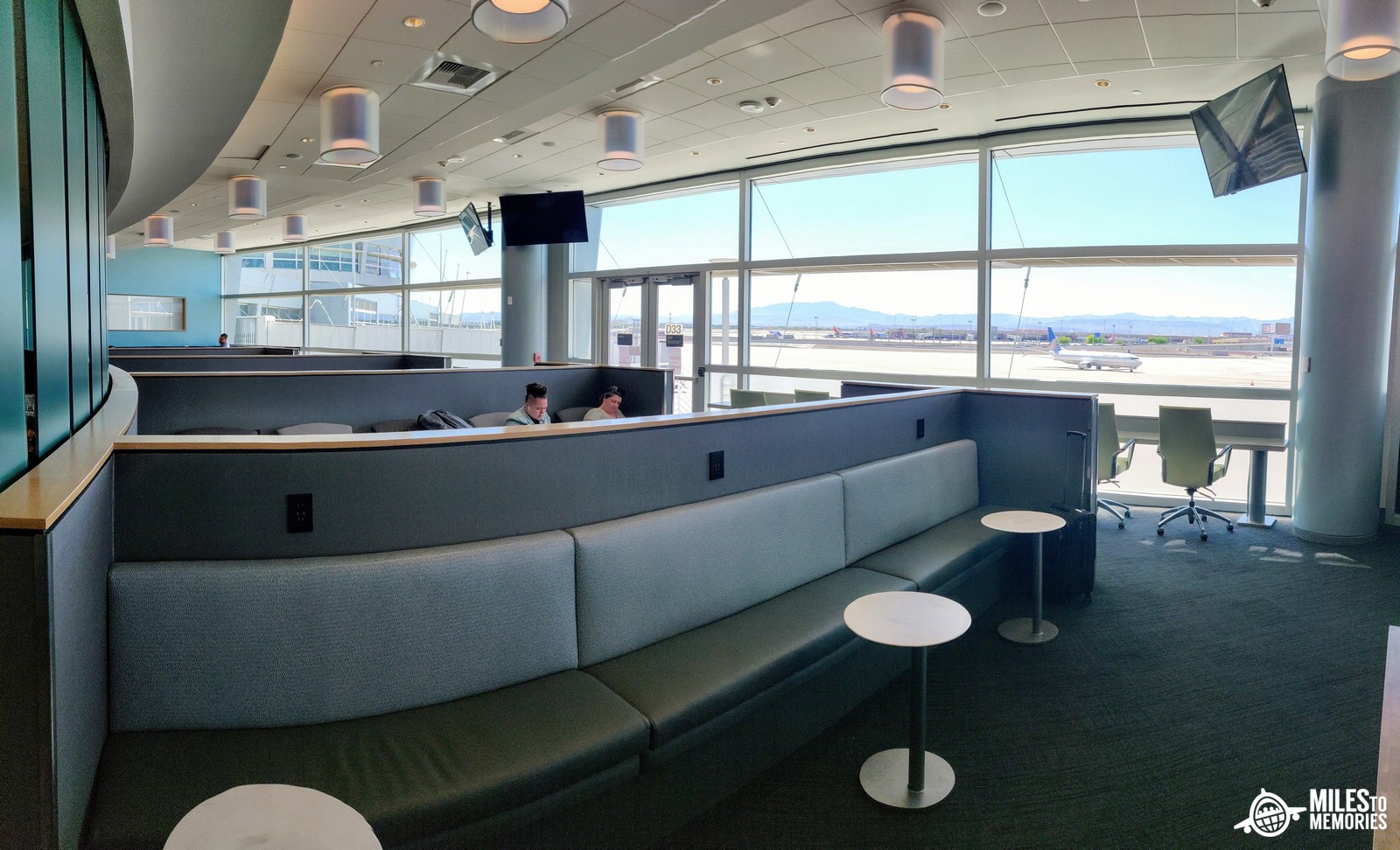 The Club at LAS Terminal 1 D Gates Review: Better than Amex Centurion?
