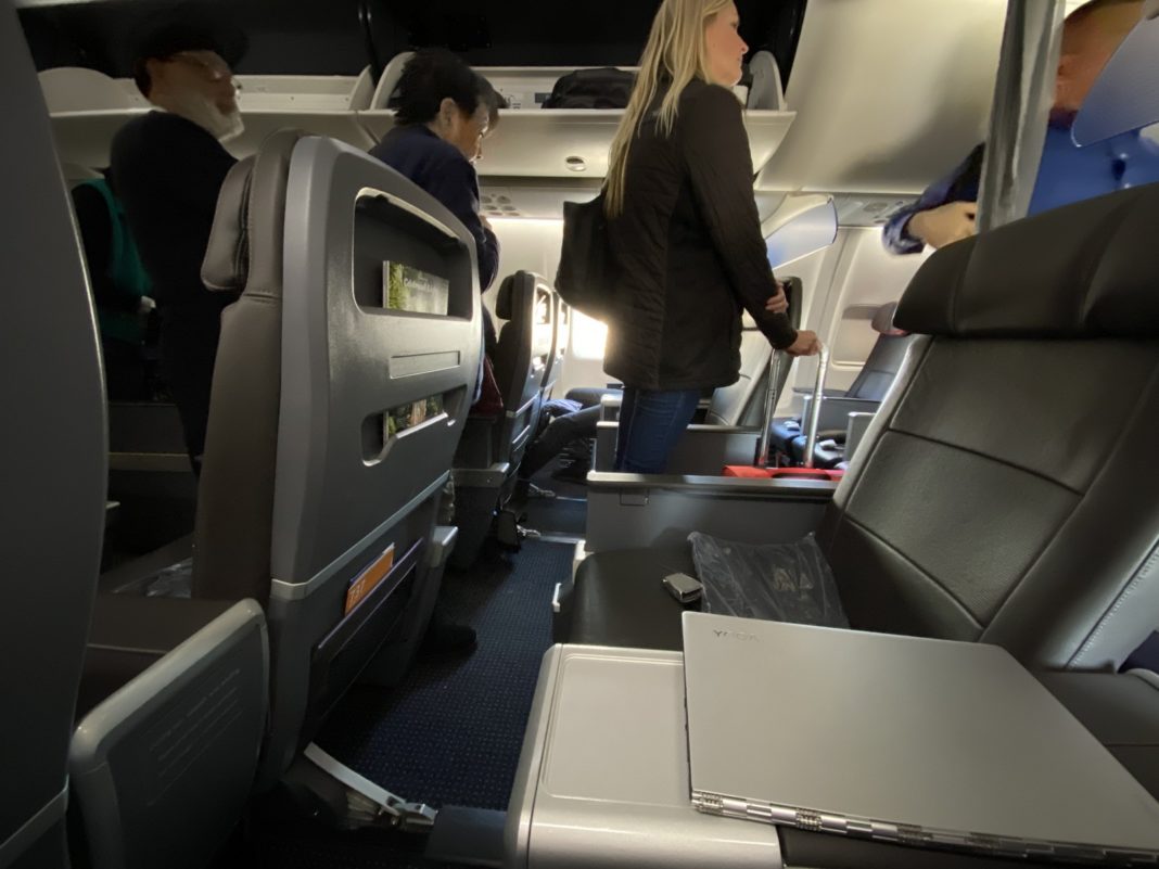 American Airlines First Class Flight Review: "Oasis" Seats, Food & More!