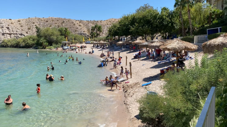 (Video) Laughlin is Vegas’ Little Brother on the River! Beaches, Boats ...