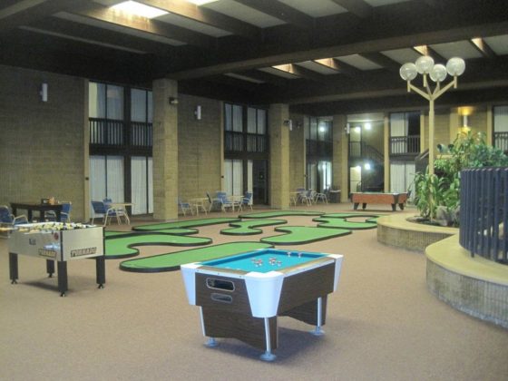 What Happened To The Holiday Inn Holidome, Are There Any Left?