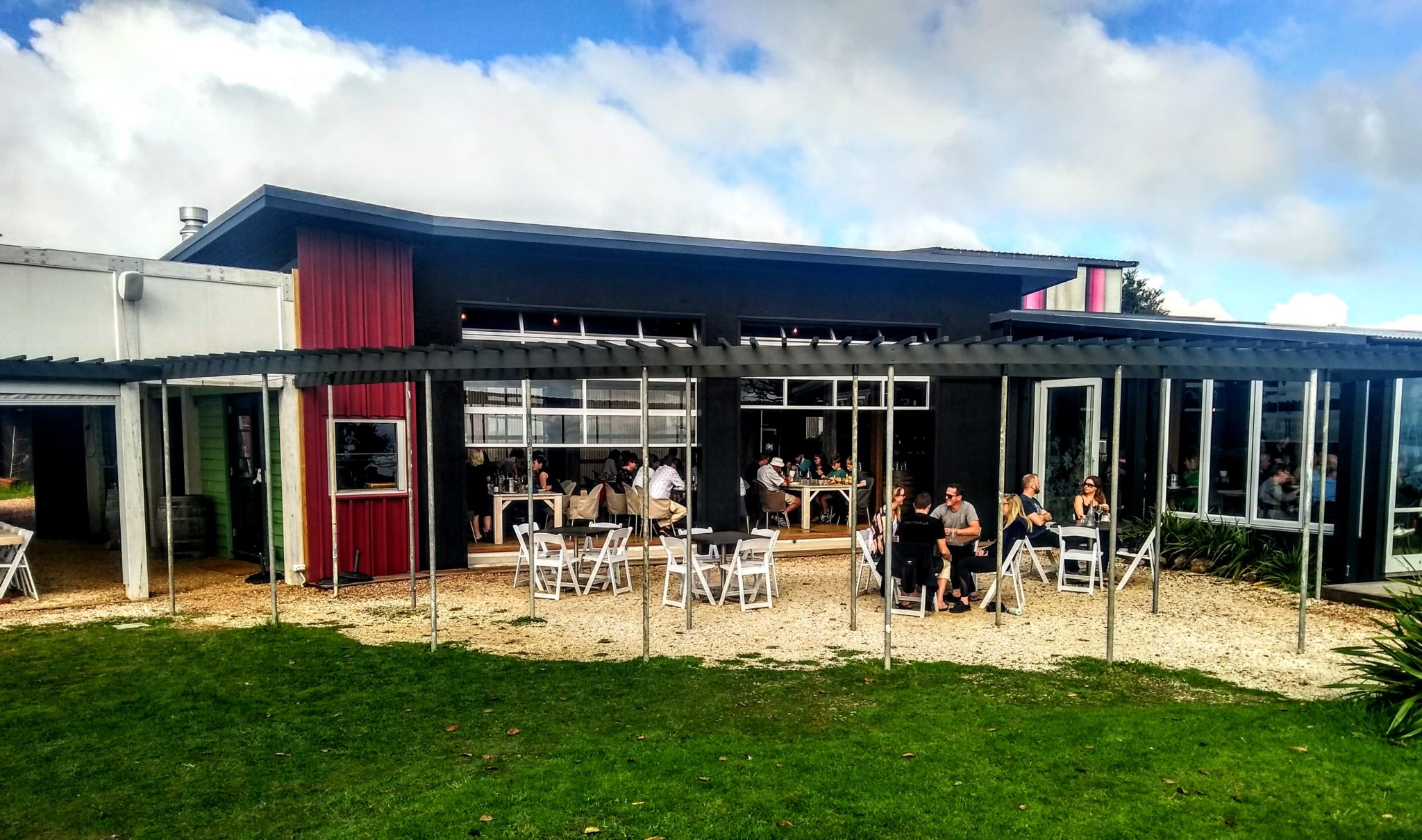 Auckland City Guide: Where To Stay, Eat, Play & How To Get Around