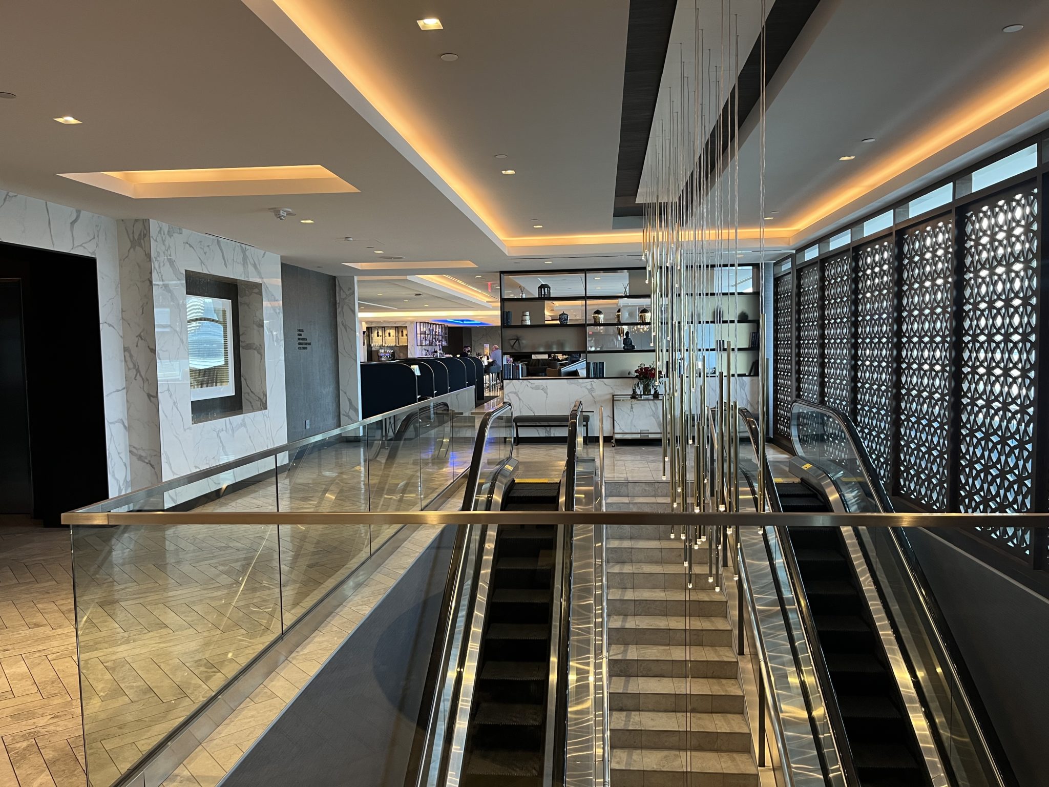 Review: United Polaris Lounge SFO - Miles to Memories