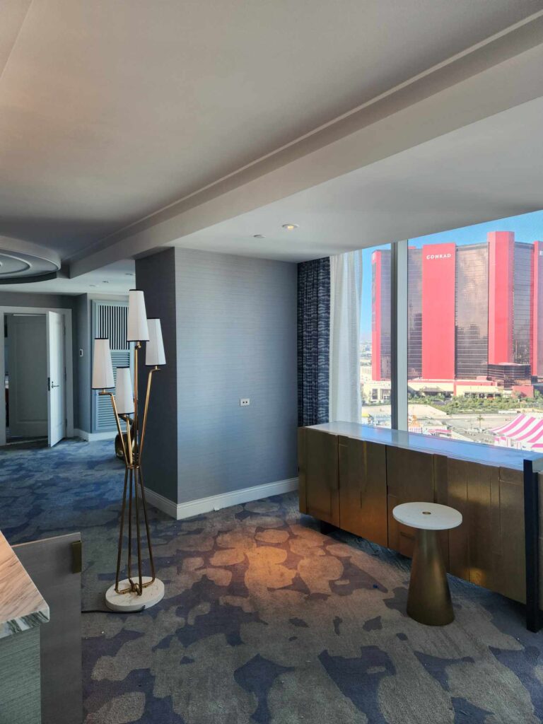 Fontainebleau Las Vegas Opening Date Rumor & Inside the Rooms