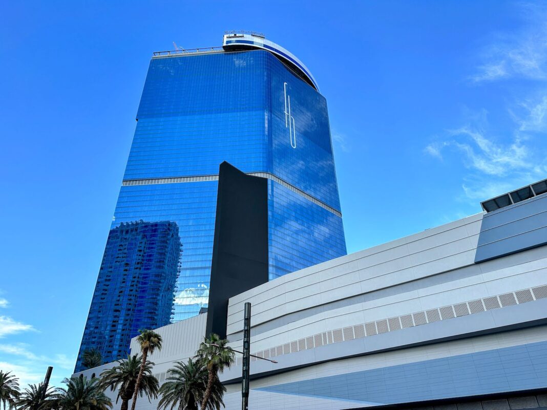 Fontainebleau Las Vegas Opening Date Rumor & Inside the Rooms